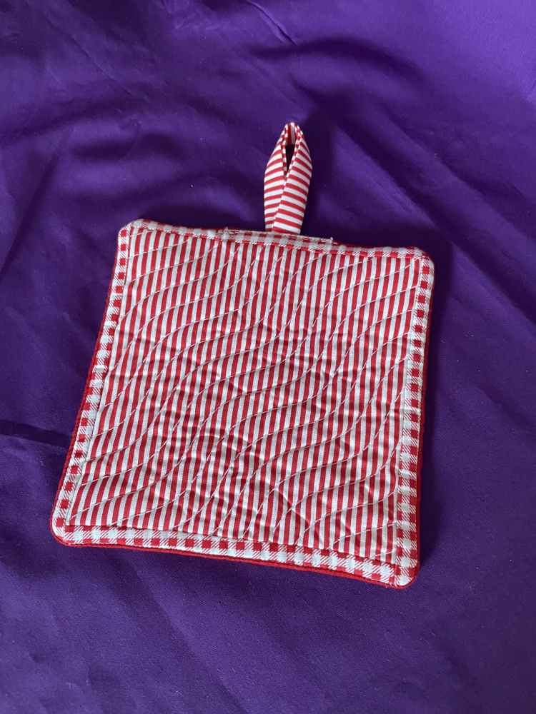 In The Hoop Plain and Mama Bear Applique Fabric Pot Holder Digital ...