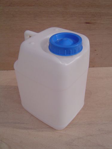 Water Storage Containers For Camping And Caravan