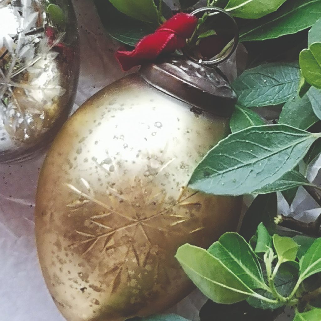 Vintage gold etched Christmas Bauble hanging Decoration for Christmas ...