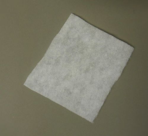 POLYESTER WADDING (4oz) 135 CM WIDE