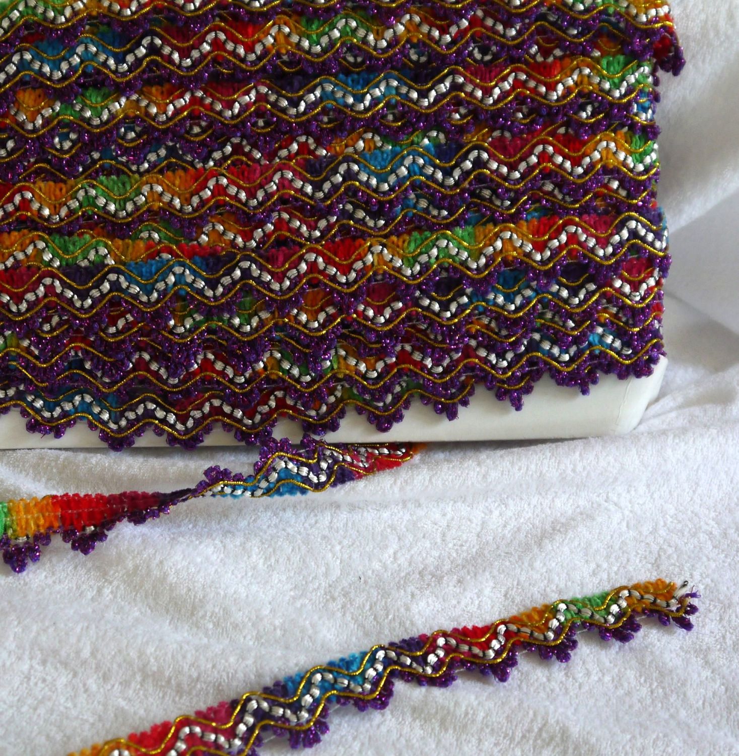 MULTI COLOURED TRIM WITH PURPLE EDGE