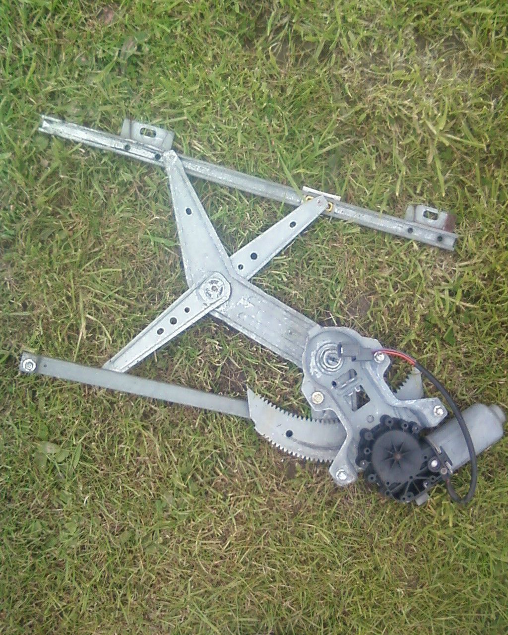 MG TF / MGF Left Passengers Side Electric Window Regulator