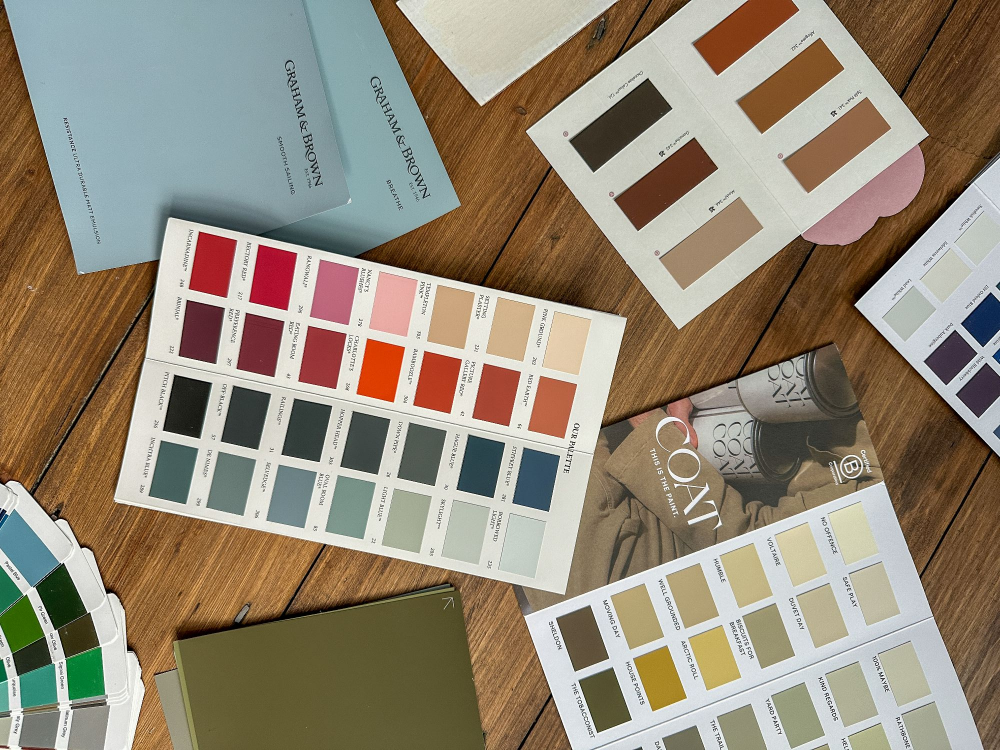 HIRING A PAINT COLOUR CONSULTANT