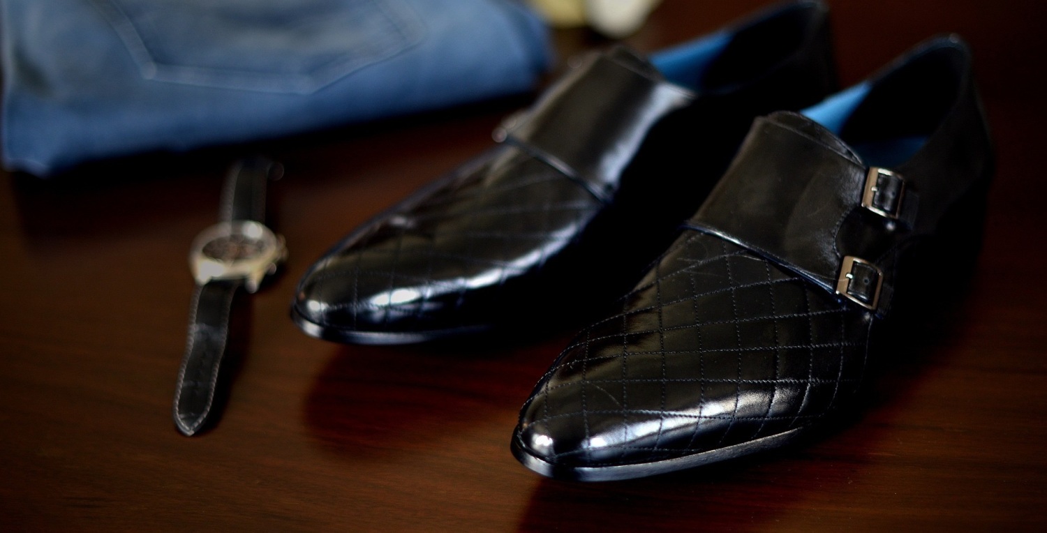 What to Wear To A Masquerade Ball | Formal Dress Code & Mask Guide ...