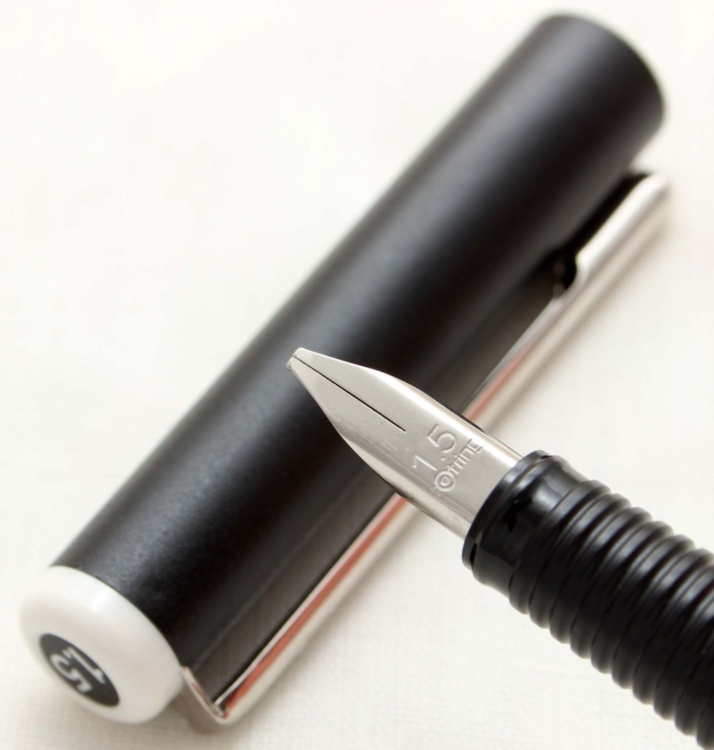 Parker 61 Custom Insignia