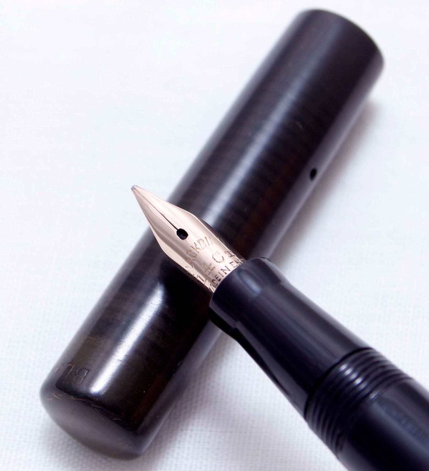 3741. Blackbird (Mabie Todd) Self Filling Fountain Pen in Black Hard ...