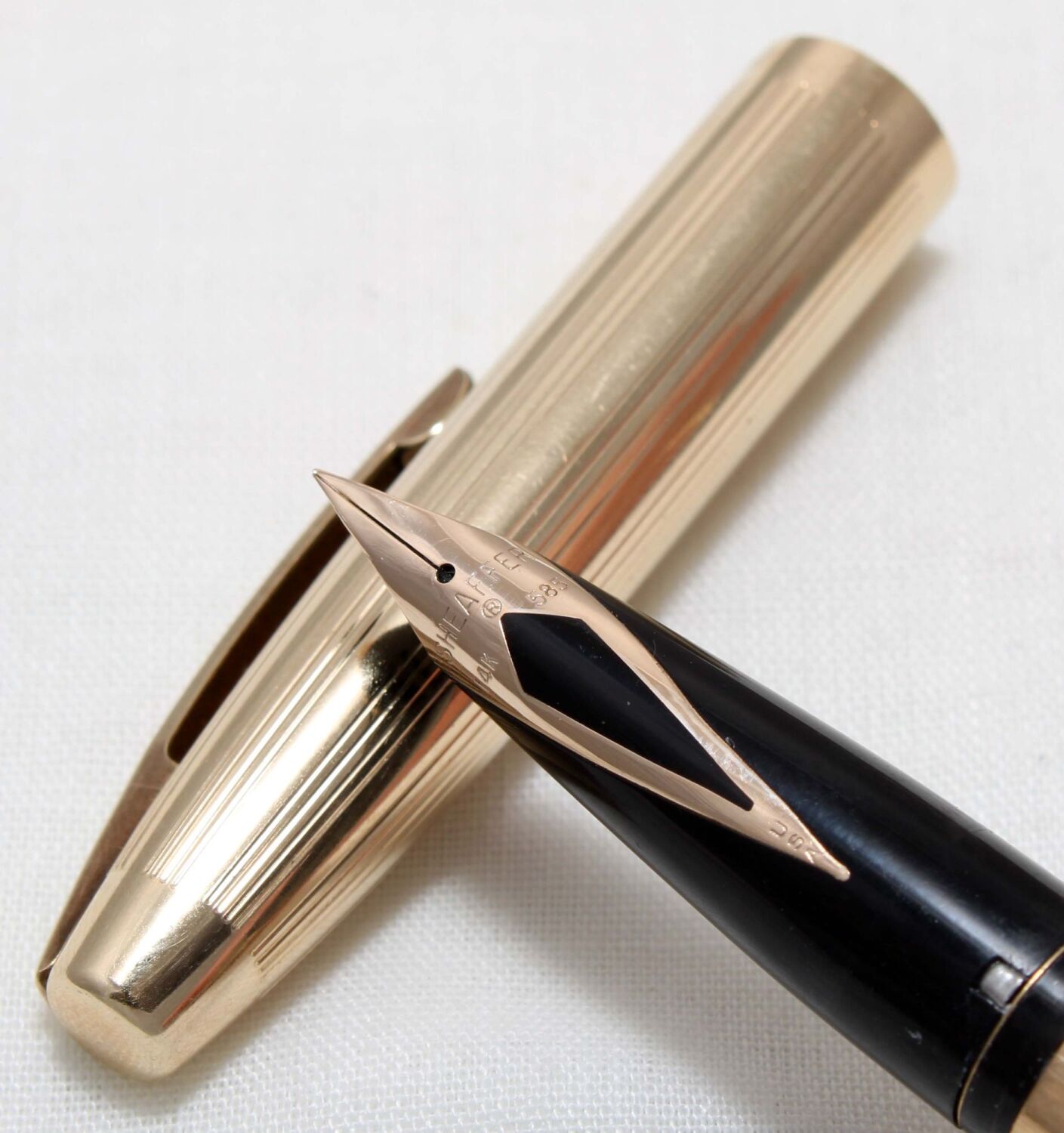 4559 Sheaffer Triumph Imperial Deluxe Rolled Gold Fountain Pen. Smooth ...