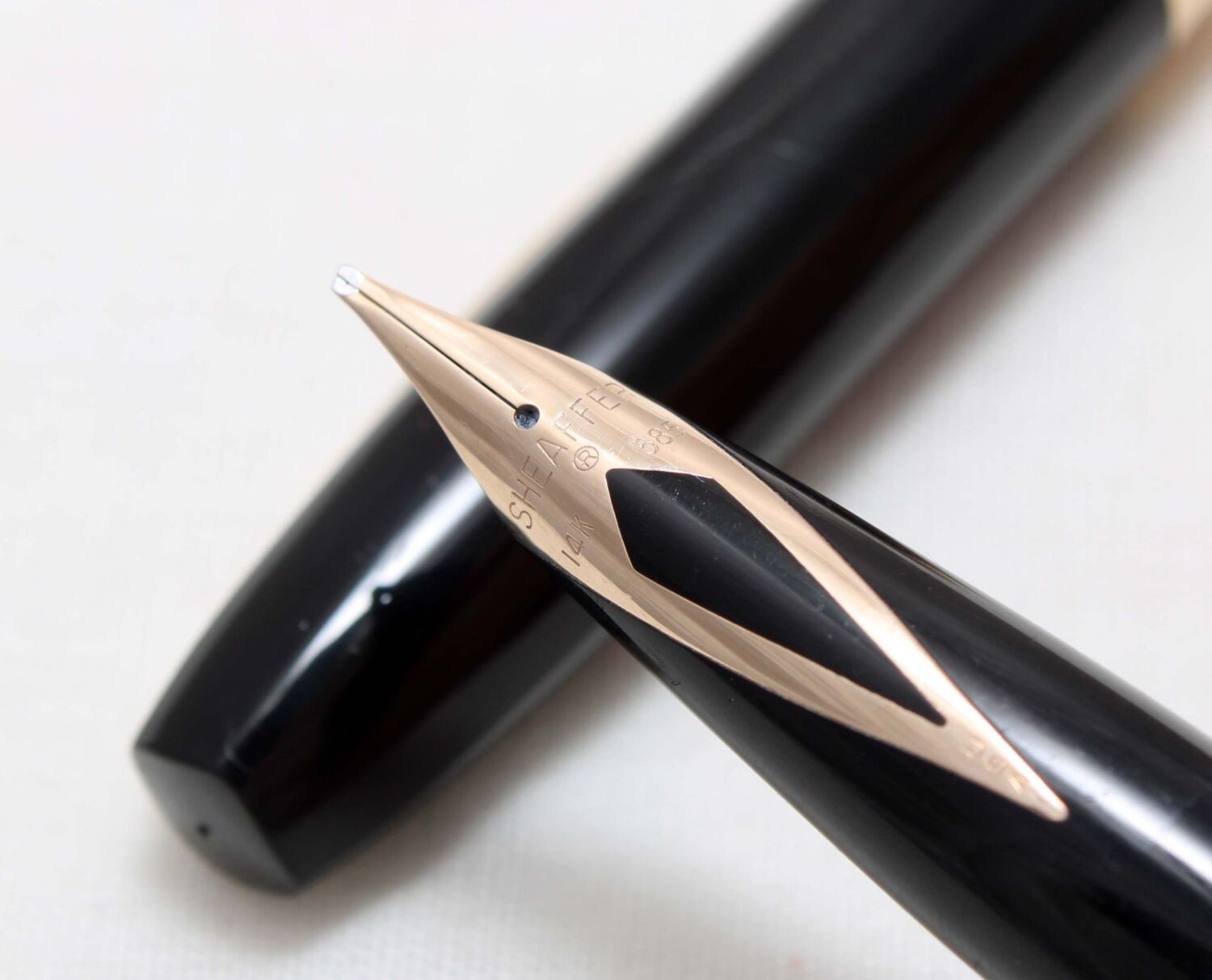 Pens with Broad, Oblique or Italic Nibs - Pens for Sale