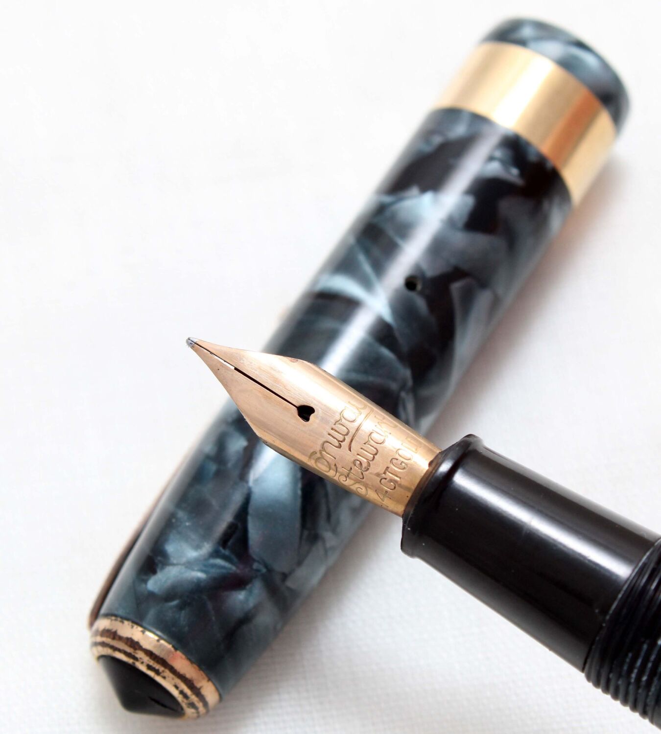 4987 Conway Stewart No.28 in Blue Marble. Fine Side of Medium Nib.