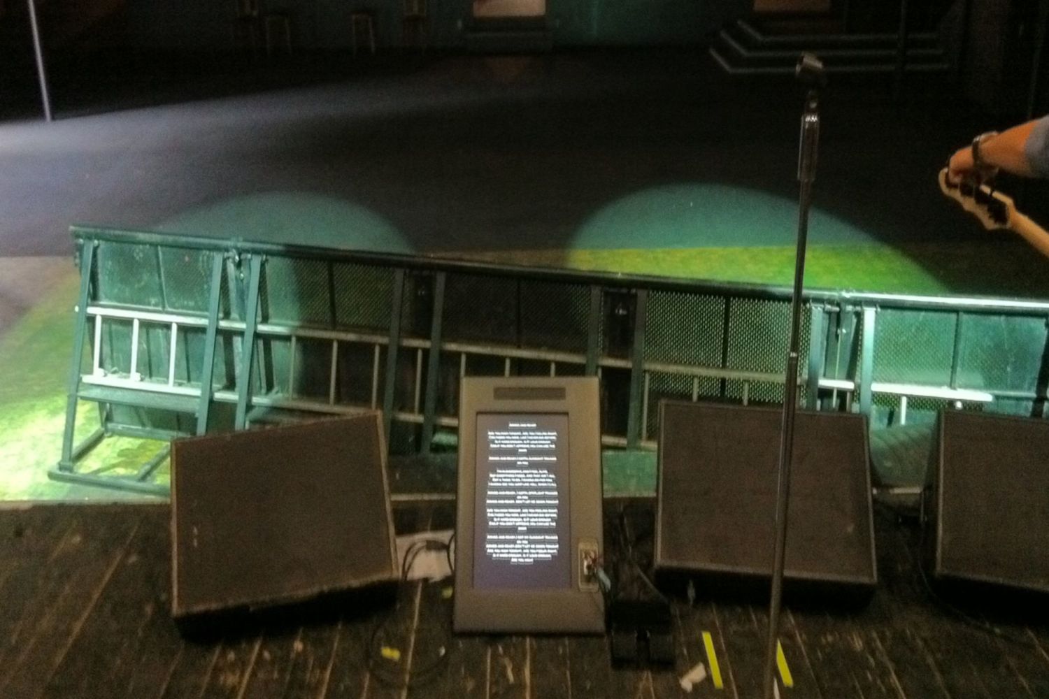 CuePrompter Information– Image Gallery | Stageprompter