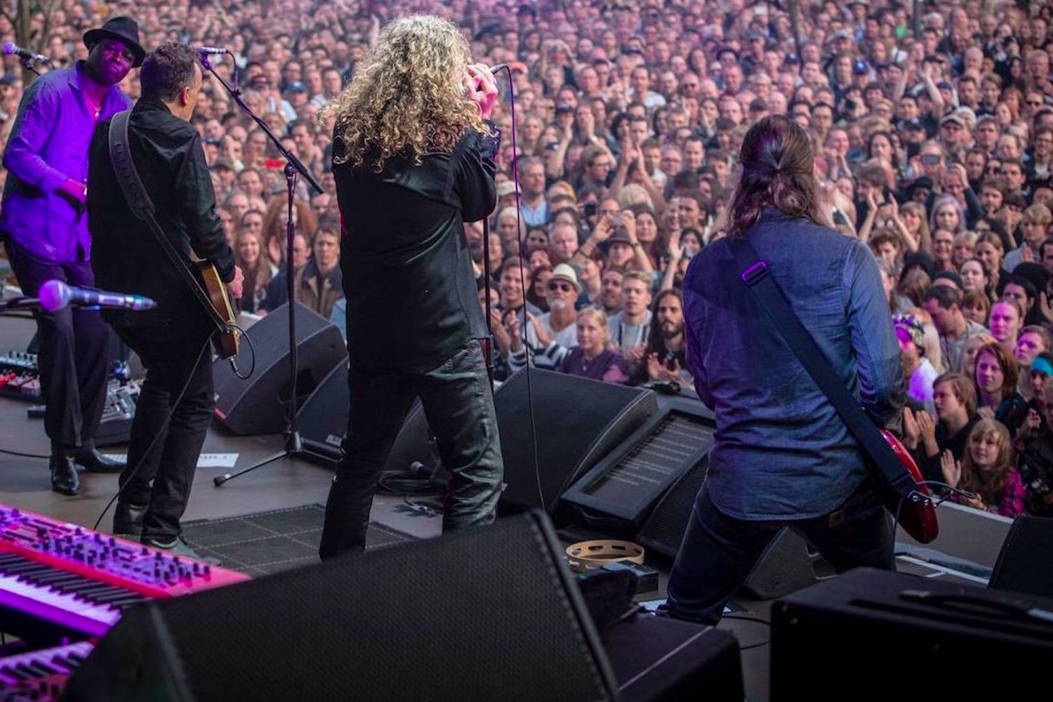 Lyric Prompter – Artists Using | Stageprompter