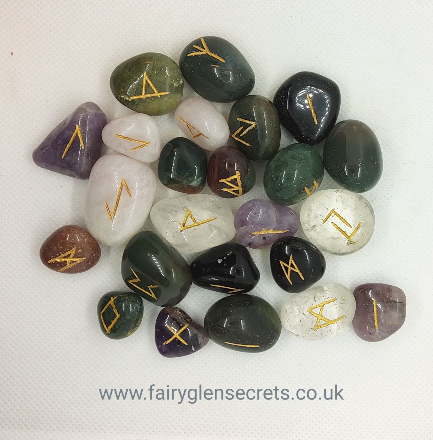 Mixed Gem Stone Rune Set