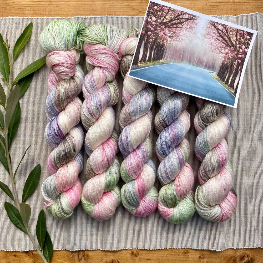 UK Monthly Yarn Club Subscription