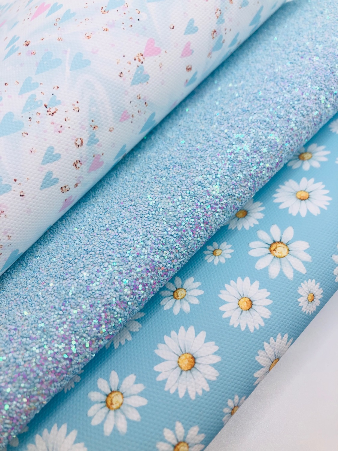 Blue spring daisy printed canvas fabric bundle fiver friday