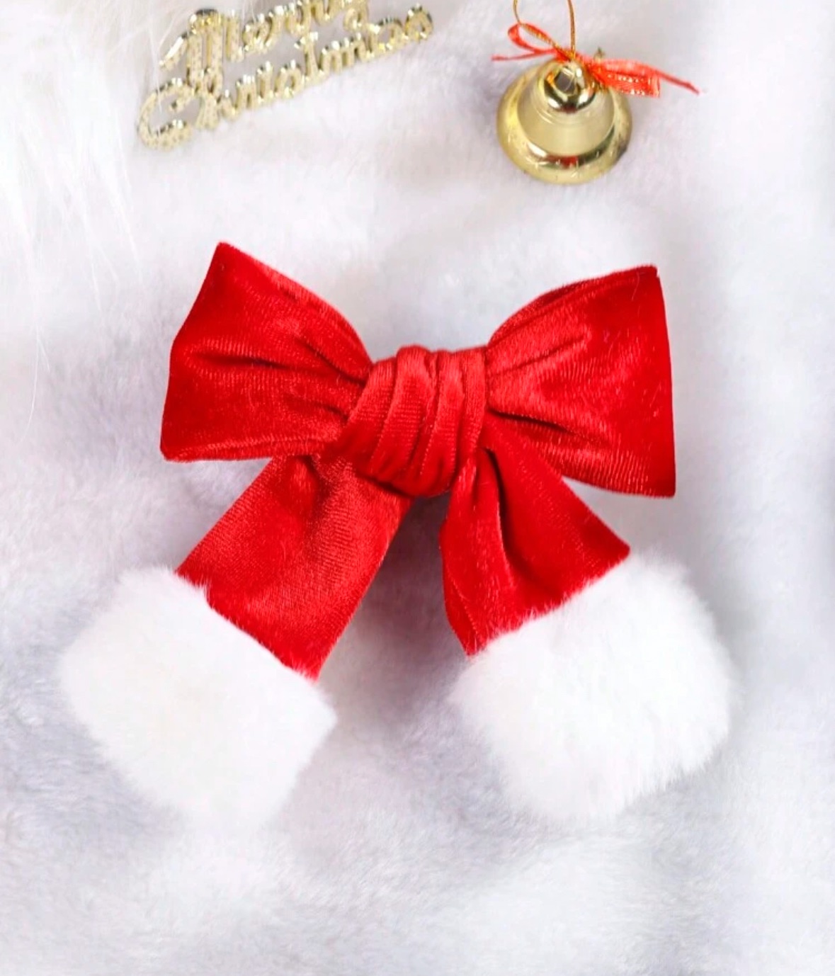 4.5" Luxury Velvet Santa Bow with fur Stall Filler with clip