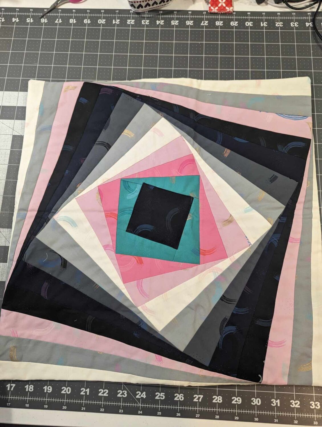 Twisted Log Cabin FPP preprinted panel - 18" square