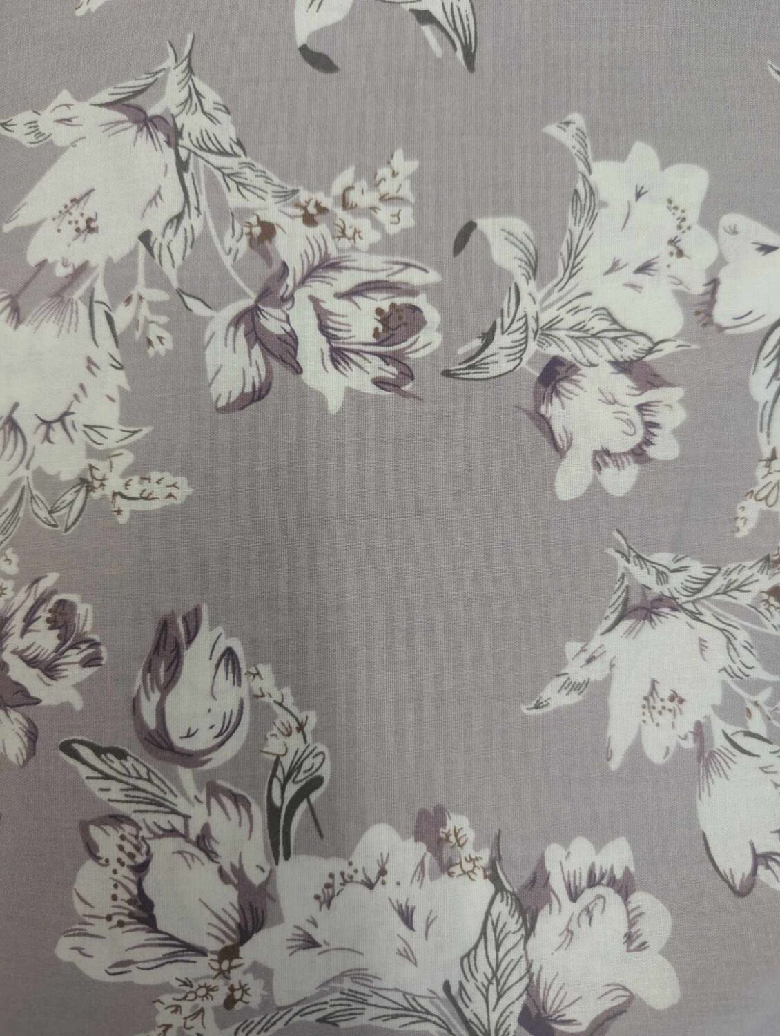 Sew Cool 60" White Flowers on Mushroom Grey (pinky grey)