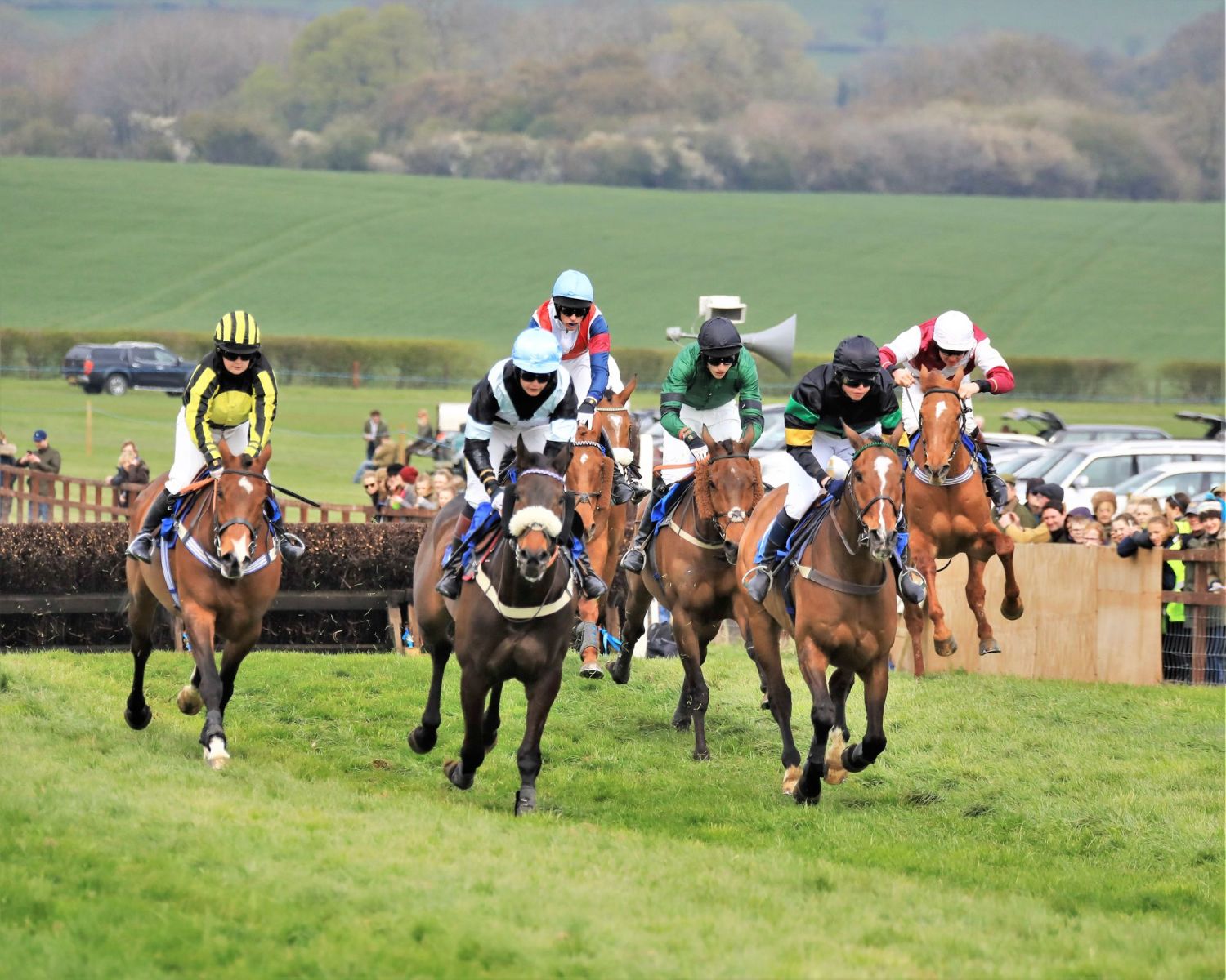 Home Page [www.edgcoteraces.co.uk]