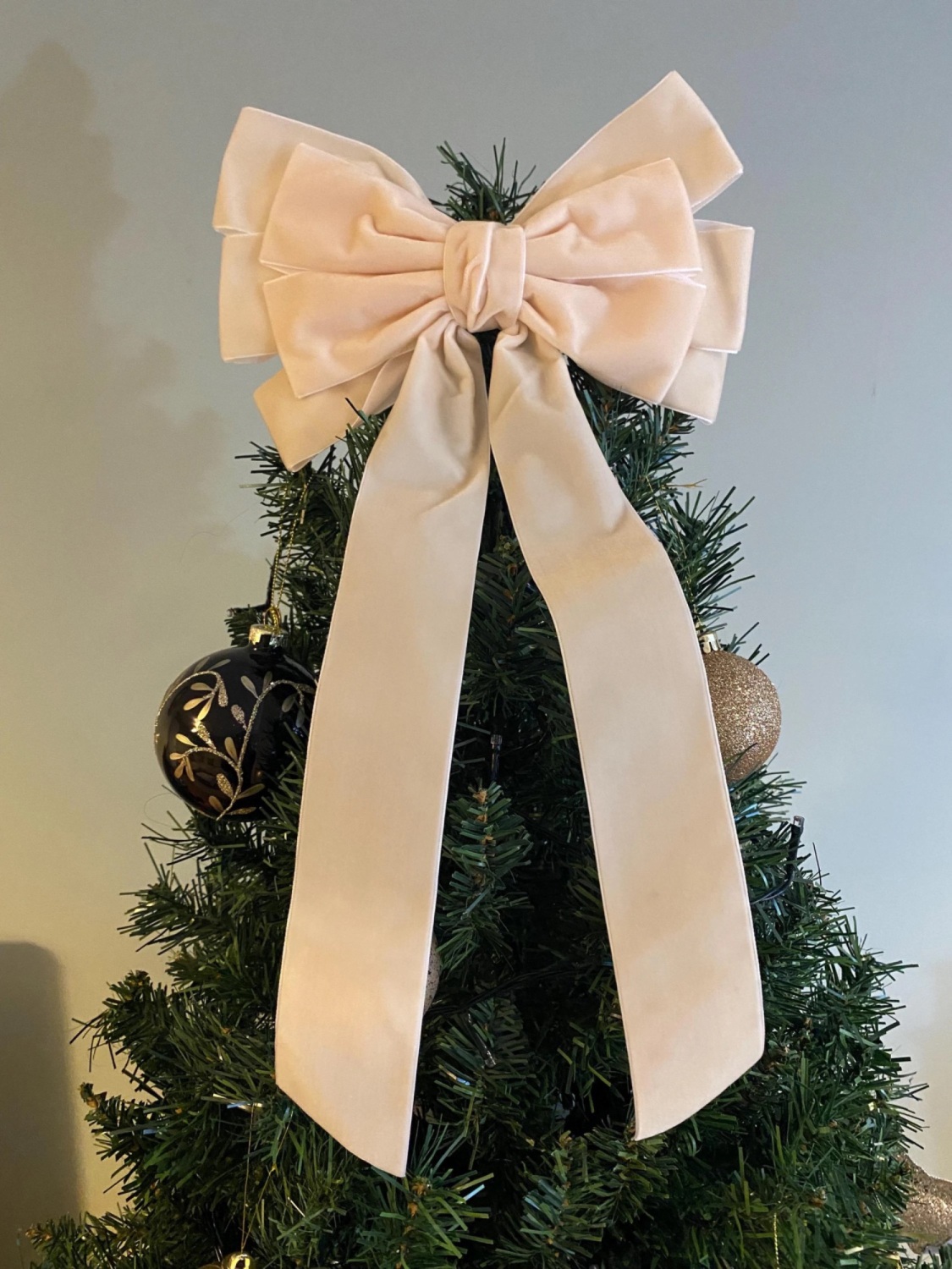 HONEYBOWBOW | Velvet Christmas tree bow | 9" Topper Cream SR028