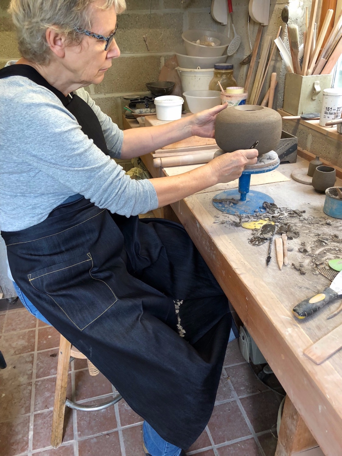 split front potters apron,