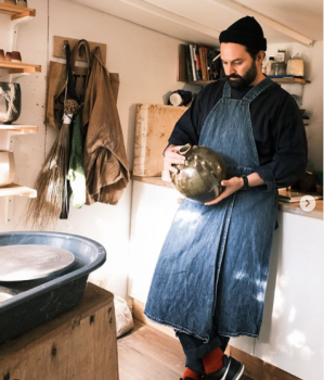 split front potters apron,