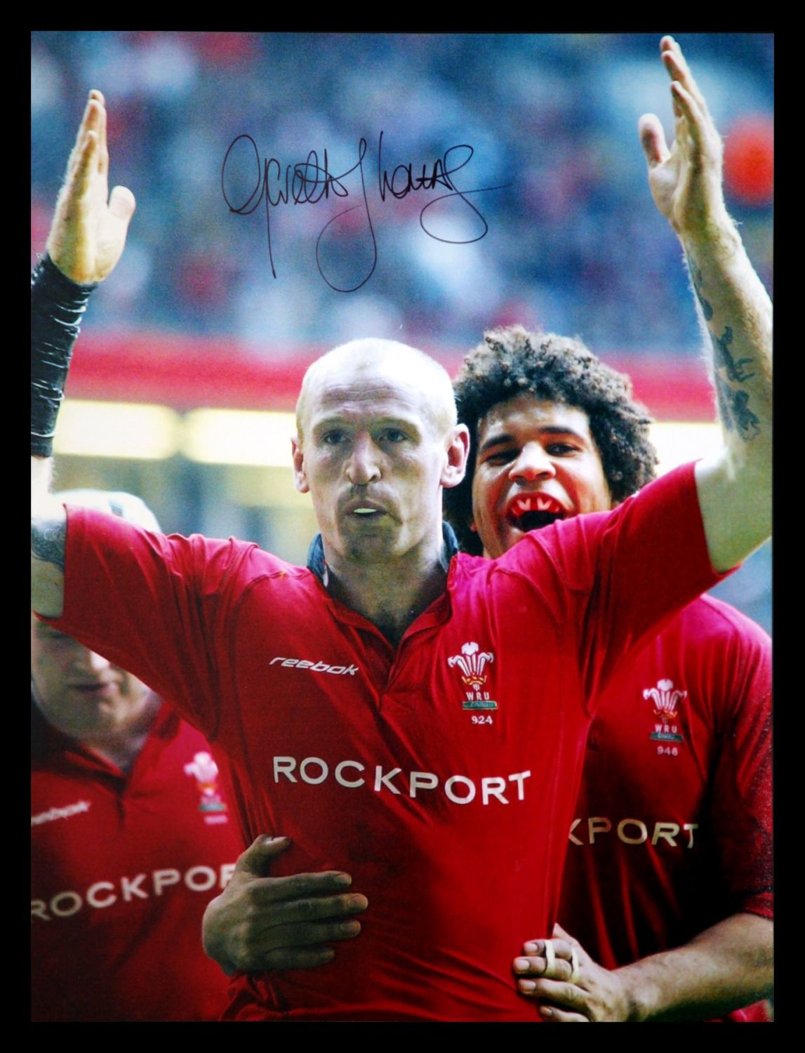Gareth Thomas Hand Signed 12x16 Wales Rugby Photograph : B