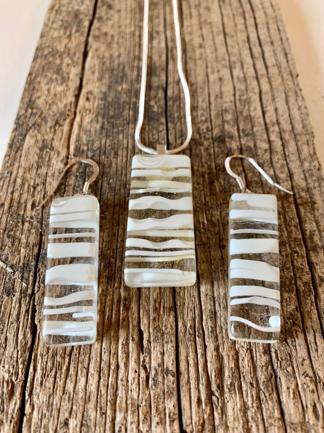 'Vanilla wave' Pendant and earrings Set, parure "Vanille"