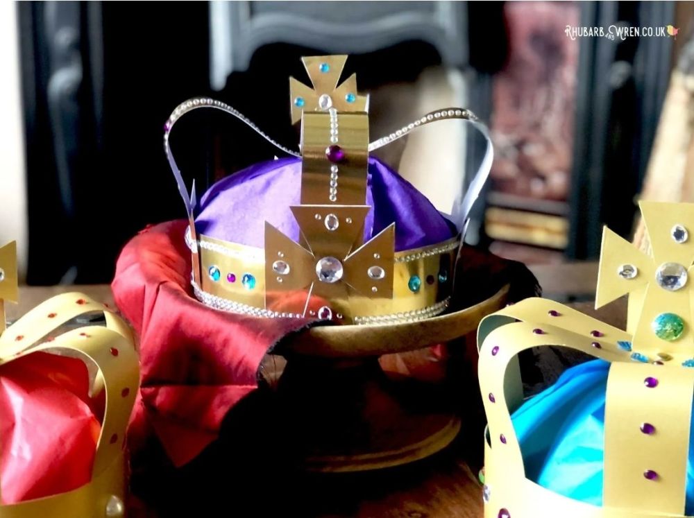 Kings Coronation - Crown and Sceptre