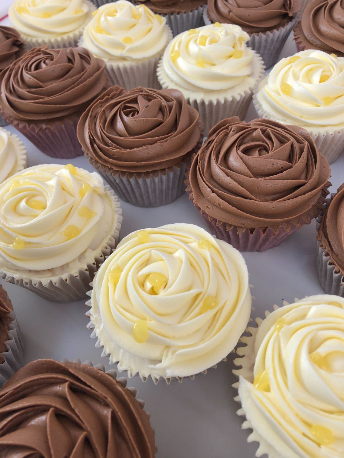 Cupcakes in Dorset | Wedding Cupcakes in Dorset | Helen Jane Cake Design