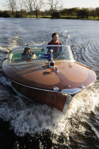 Classic, Luxury & Restored Speed Boats for Sale