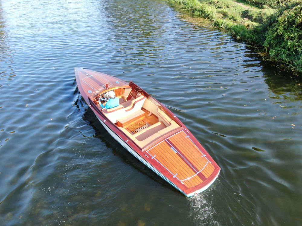 Classic, Luxury & Restored Speed Boats for Sale