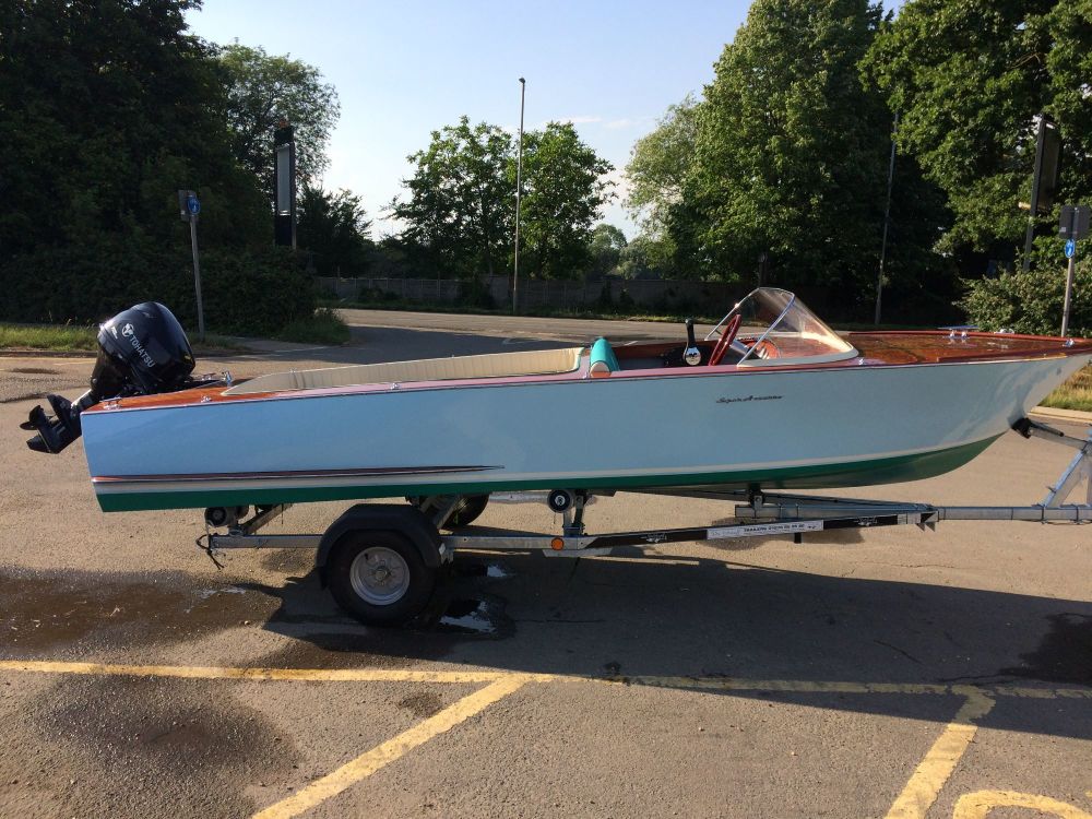 Super Azzurro - Luxury Modern Runabout for Sale