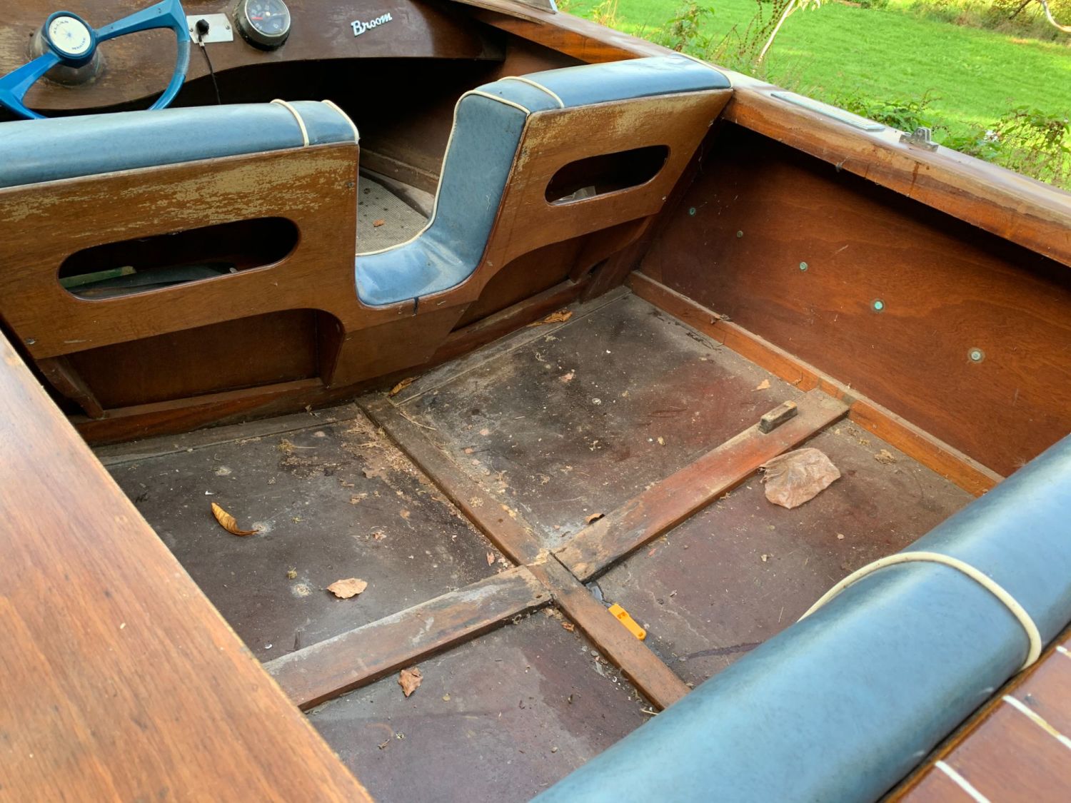classic-restored-broom-javlin-viking-runabouts-for-sale