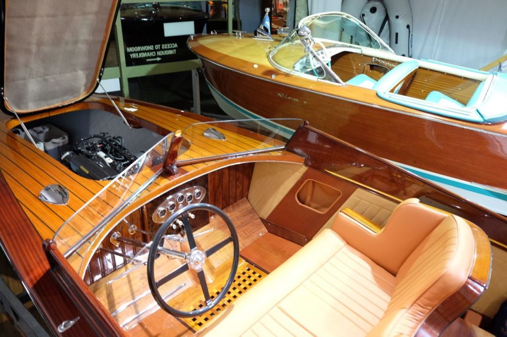 Classic, Luxury & Restored Speed Boats for Sale