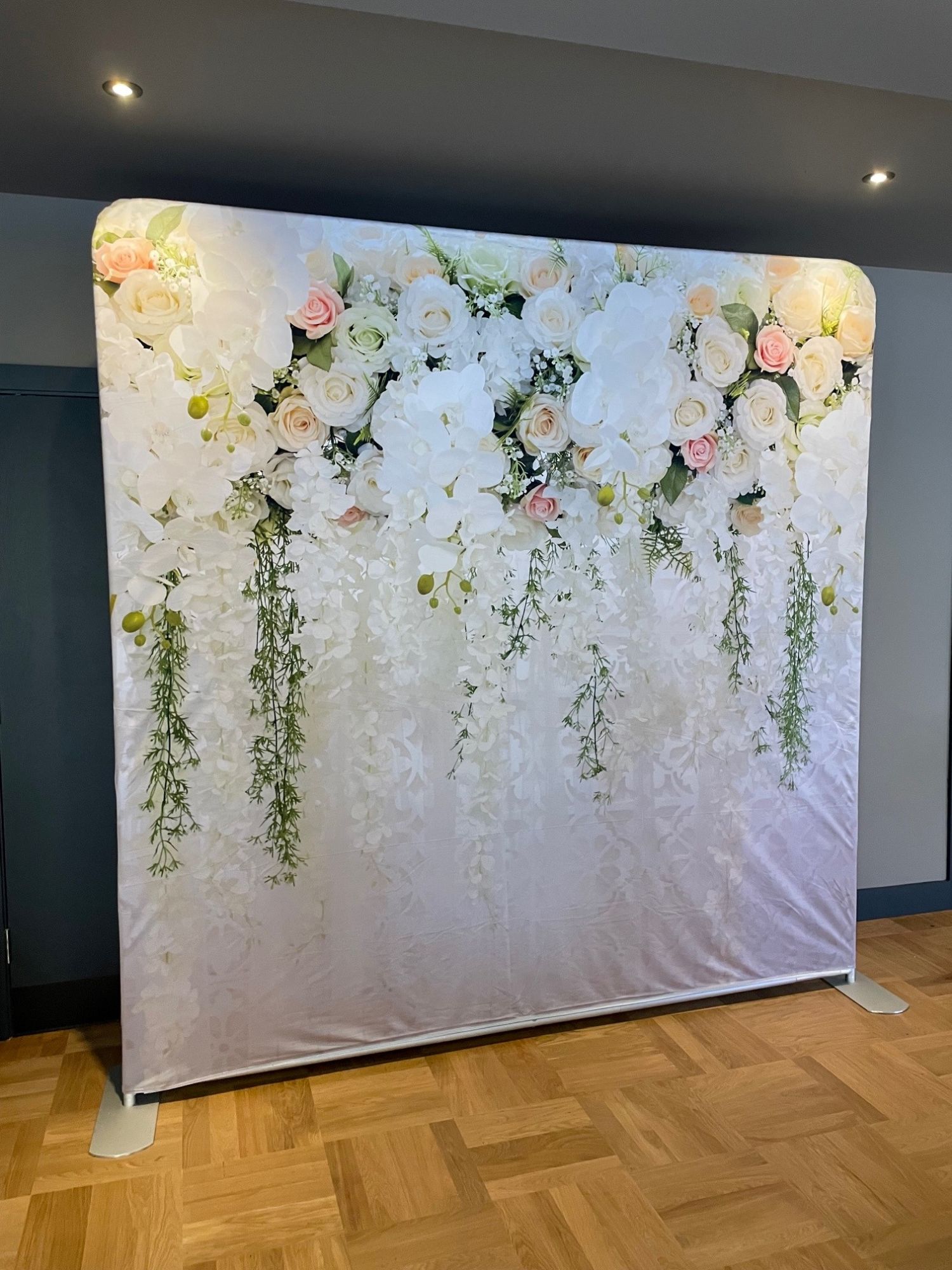 Our Vintage Pod is sure to be a hit with your party. Perfect for ...