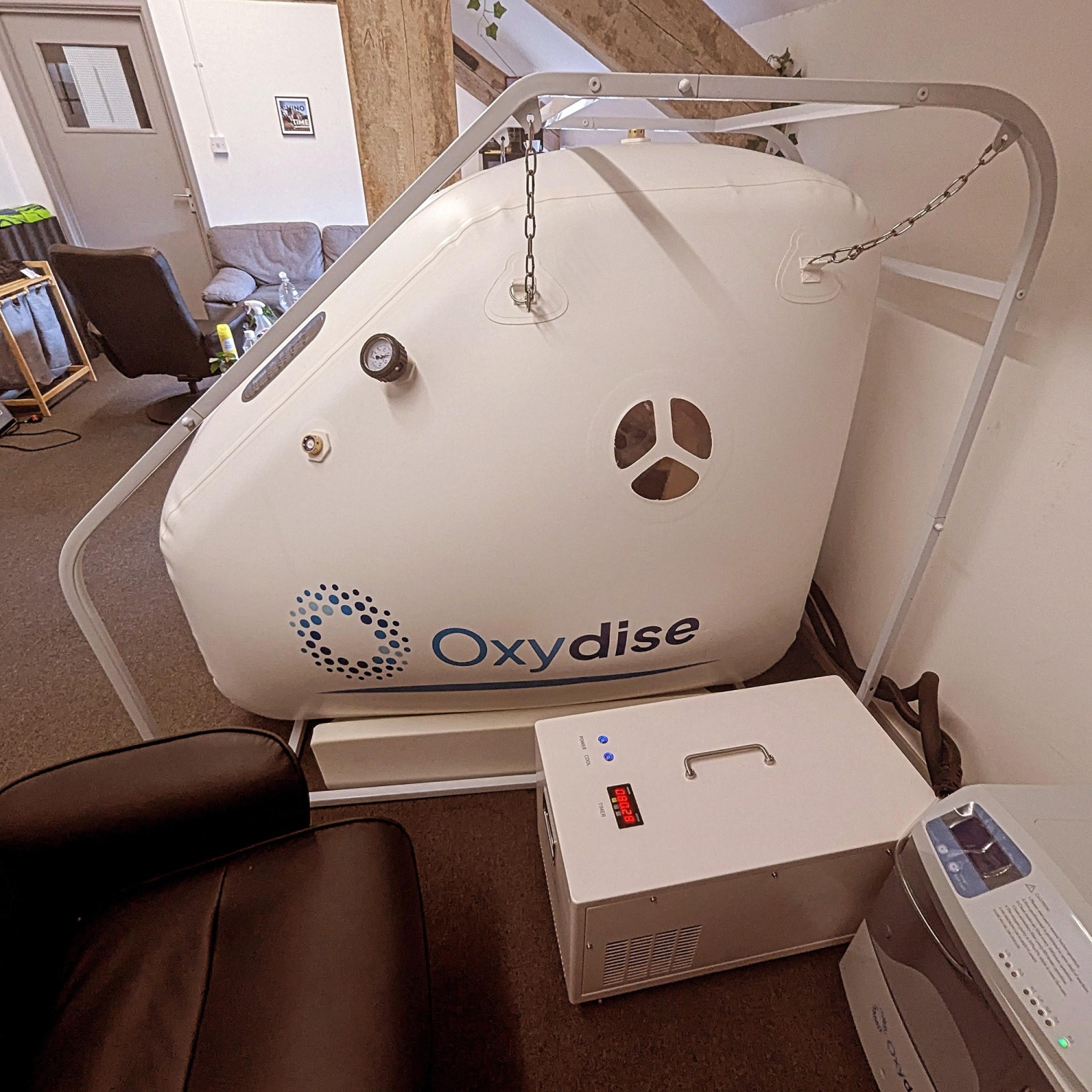 Hyperbaric Oxygen Therapy Burton | HBOT Chamber | The Body Fix Coach